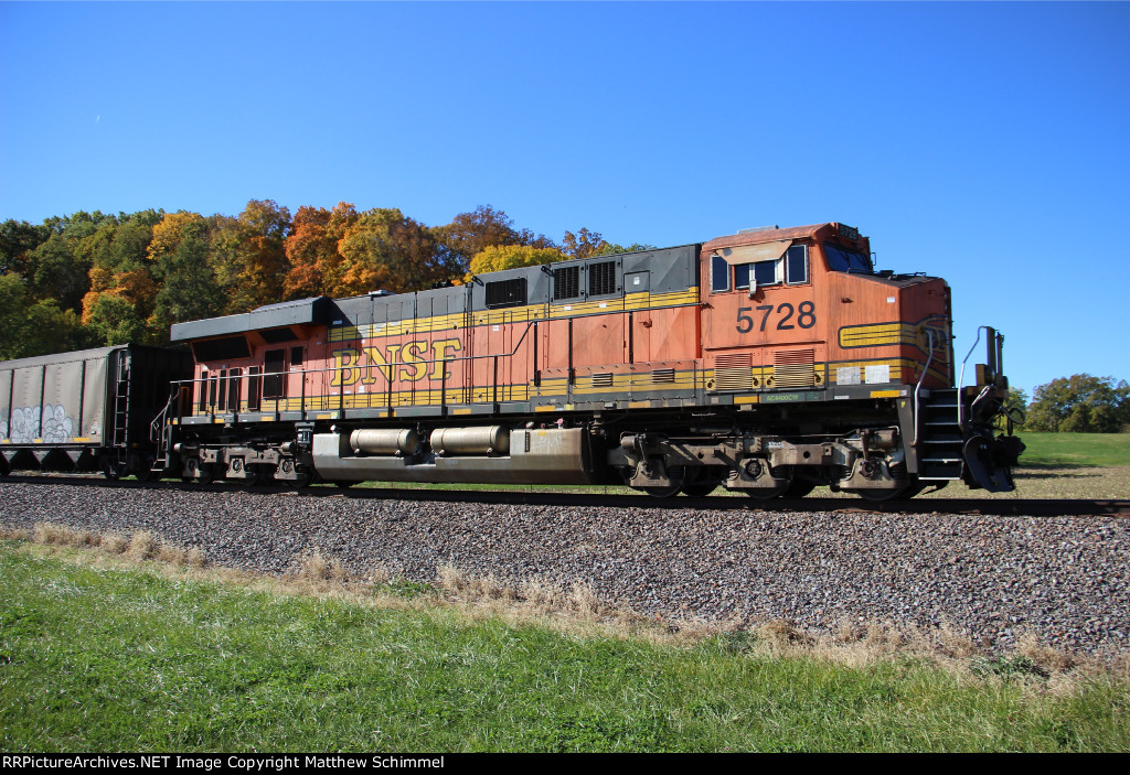 BNSF 5728 - DPU